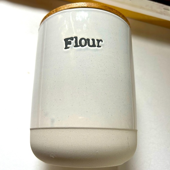 Belle Maison | Kitchen | Belle Maison Flour Ceramic Canister White With ...